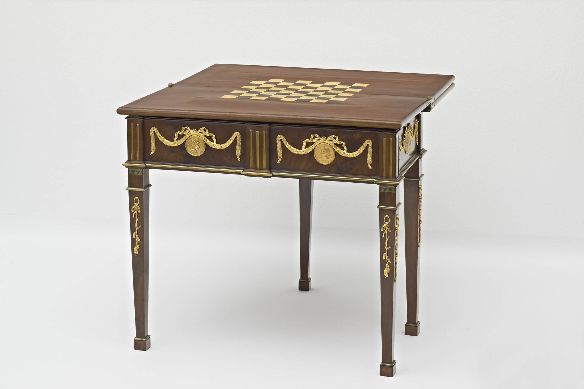 Die Werkstatt von Abraham und David Roentgen in Neuwied – eine ...