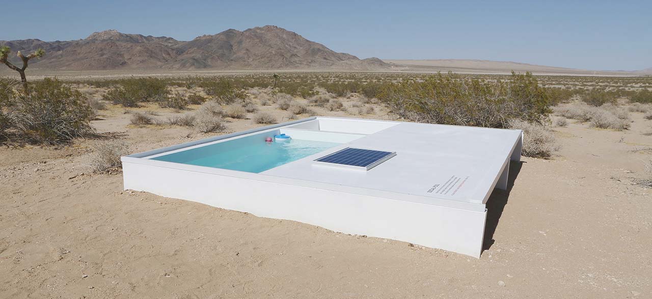 Social Pool: Der Swimmingpool von Alfredo Barsuglia in der Mojave-Wüste ...